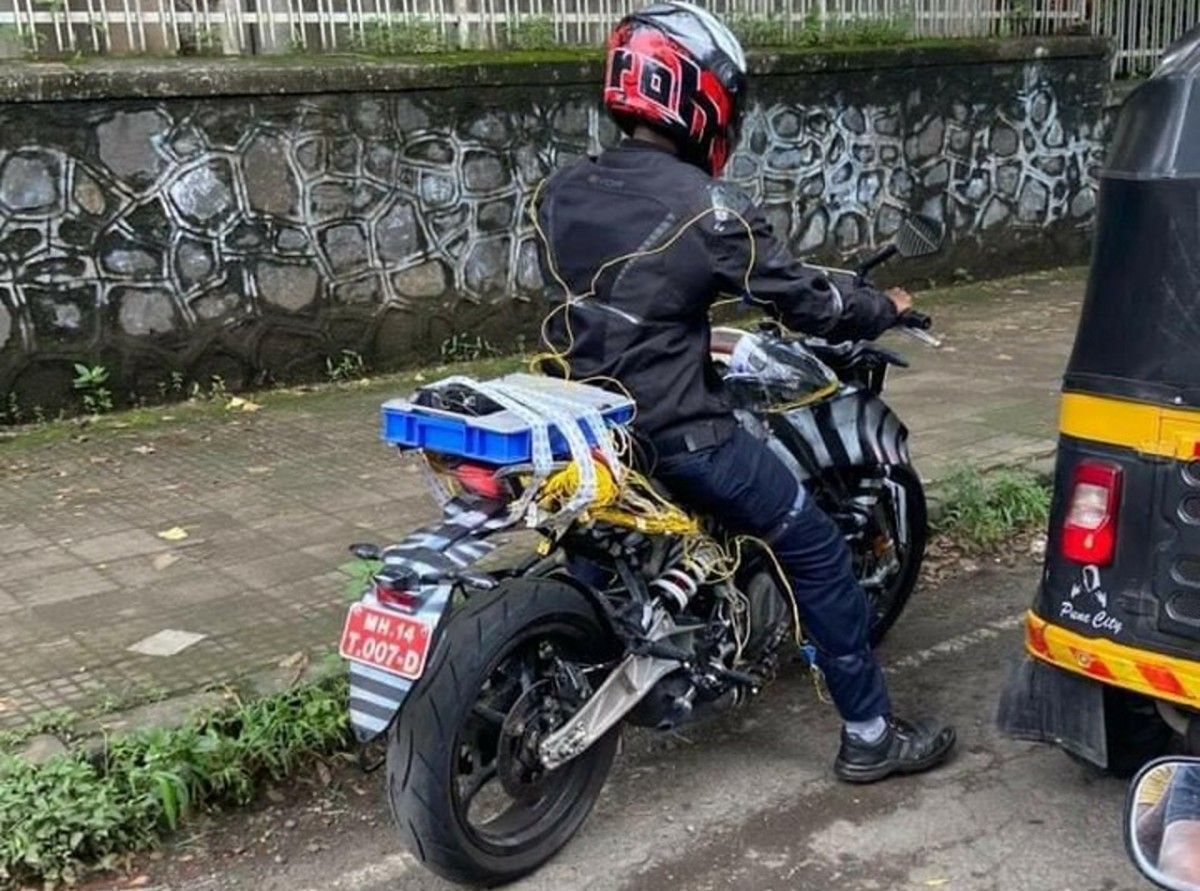 New KTM 390 Duke with revised engine and chassis spotted in India